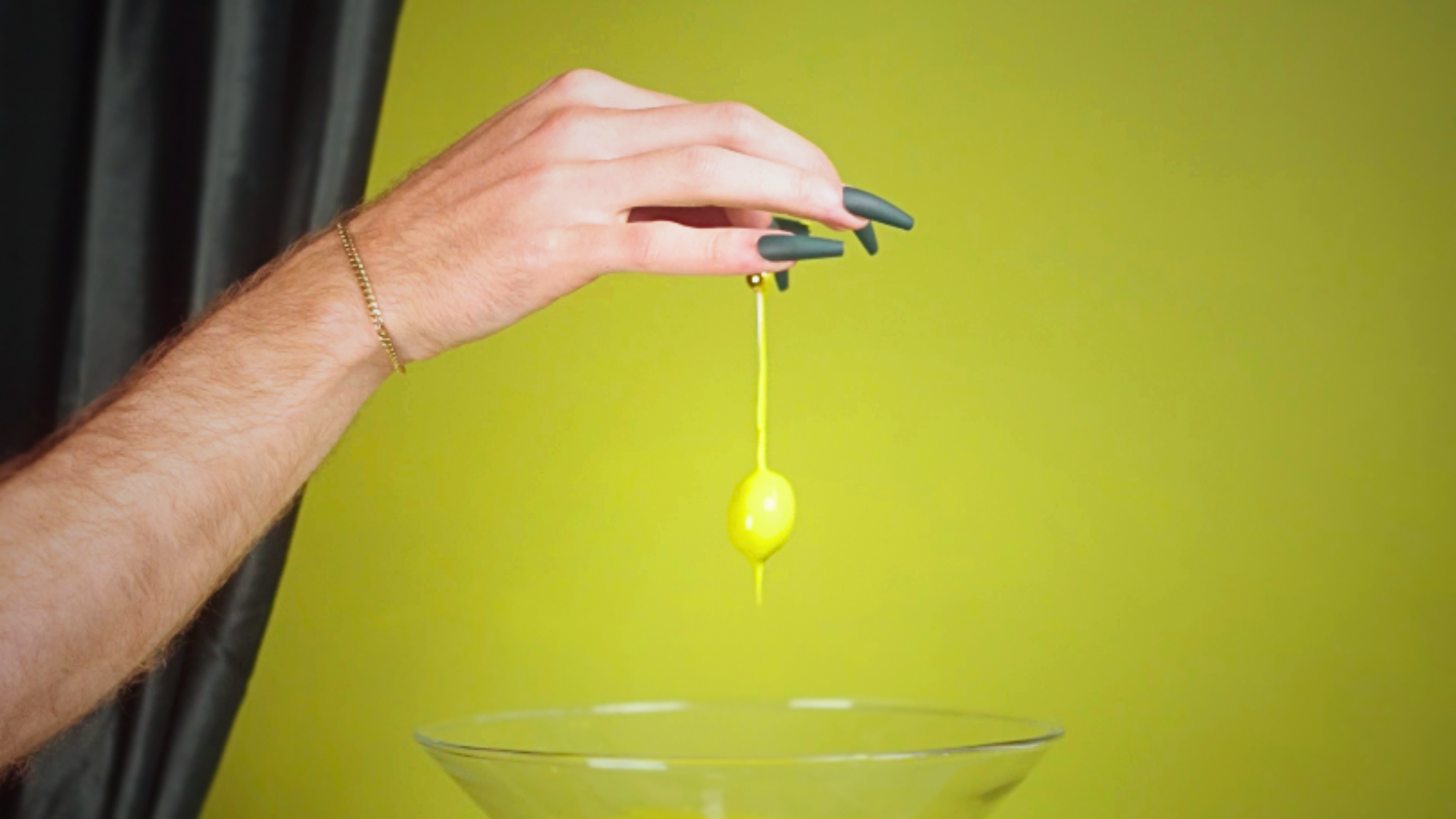 YesColours | Blog: How to Create a Spooky Colour Scheme for Halloween