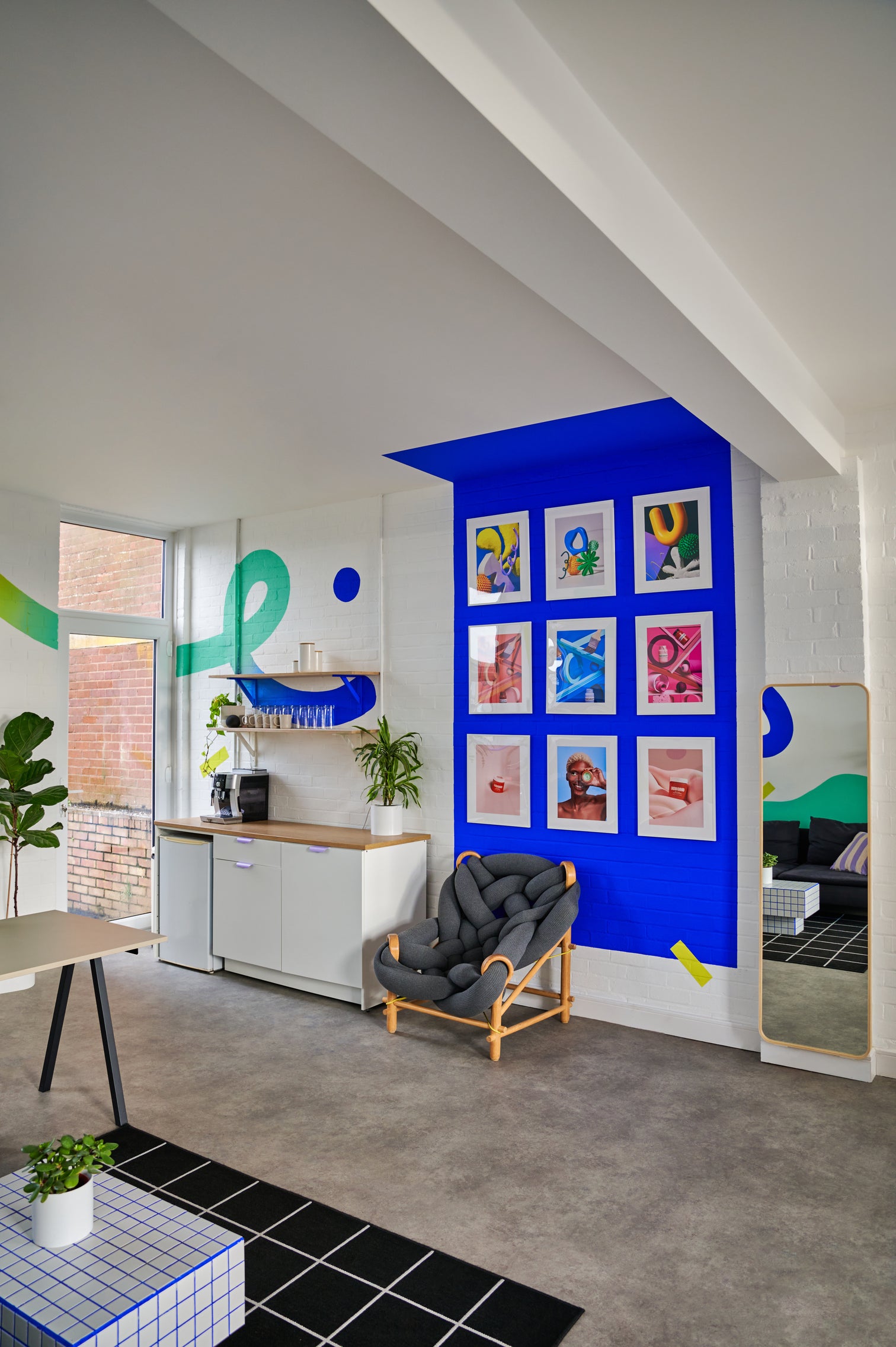 YesColours | Electric Blue matt emulsion paint