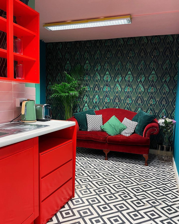 YesColours | Electric Red paint swatch